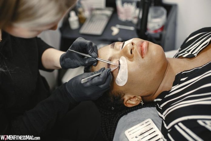 How to Find the Perfect Lash Booth Rental