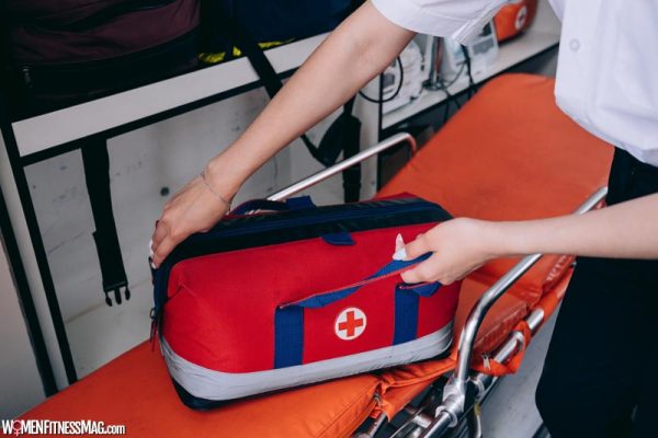 First Aid Essentials: What You Need to Know in an Emergency